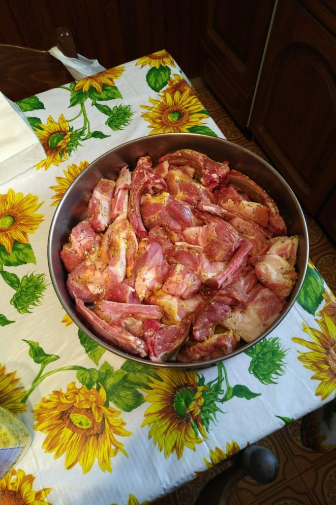 Traditional Dalmatian dish PEKA (under the iron bell) - Croatian ...